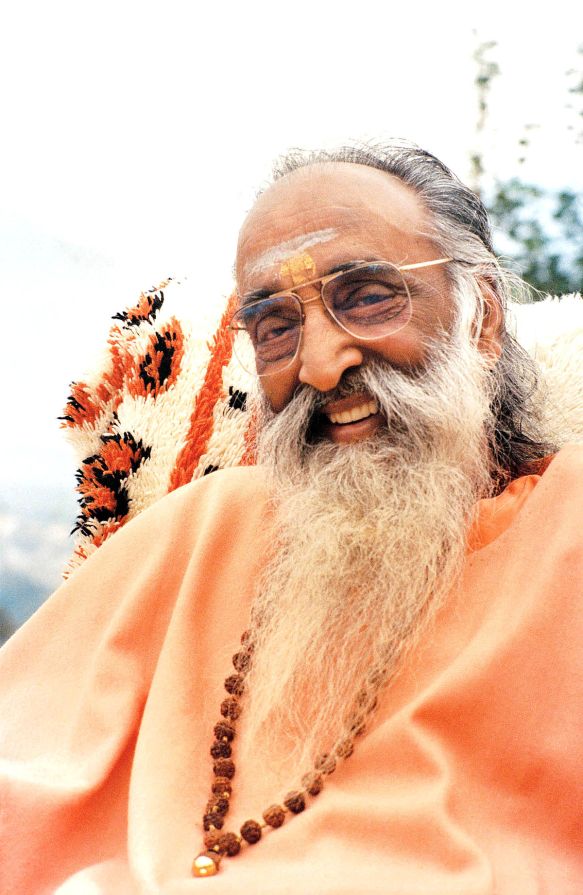 Famous Religious Gurus In India